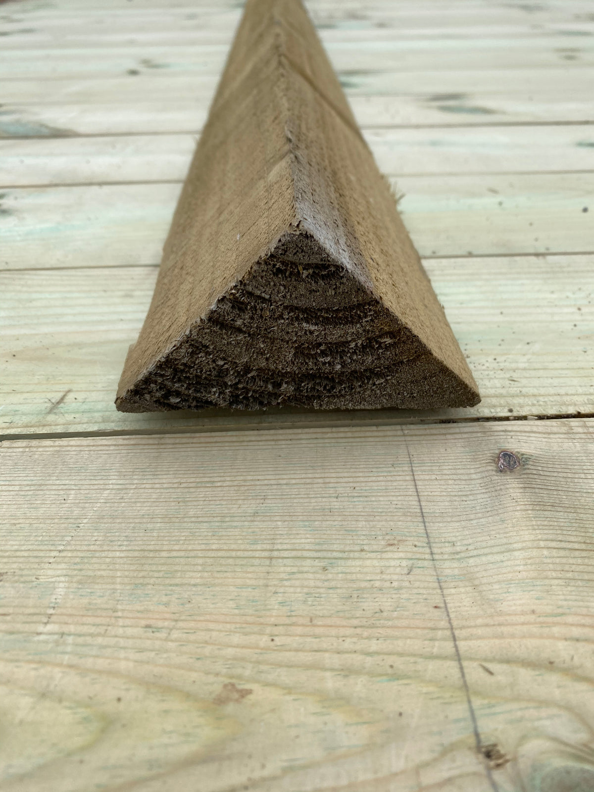 Arris rails — Heritage Gates & Fencing Ltd.